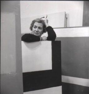 Meeting Abstract Expressionist Perle Fine | DailyArt Magazine