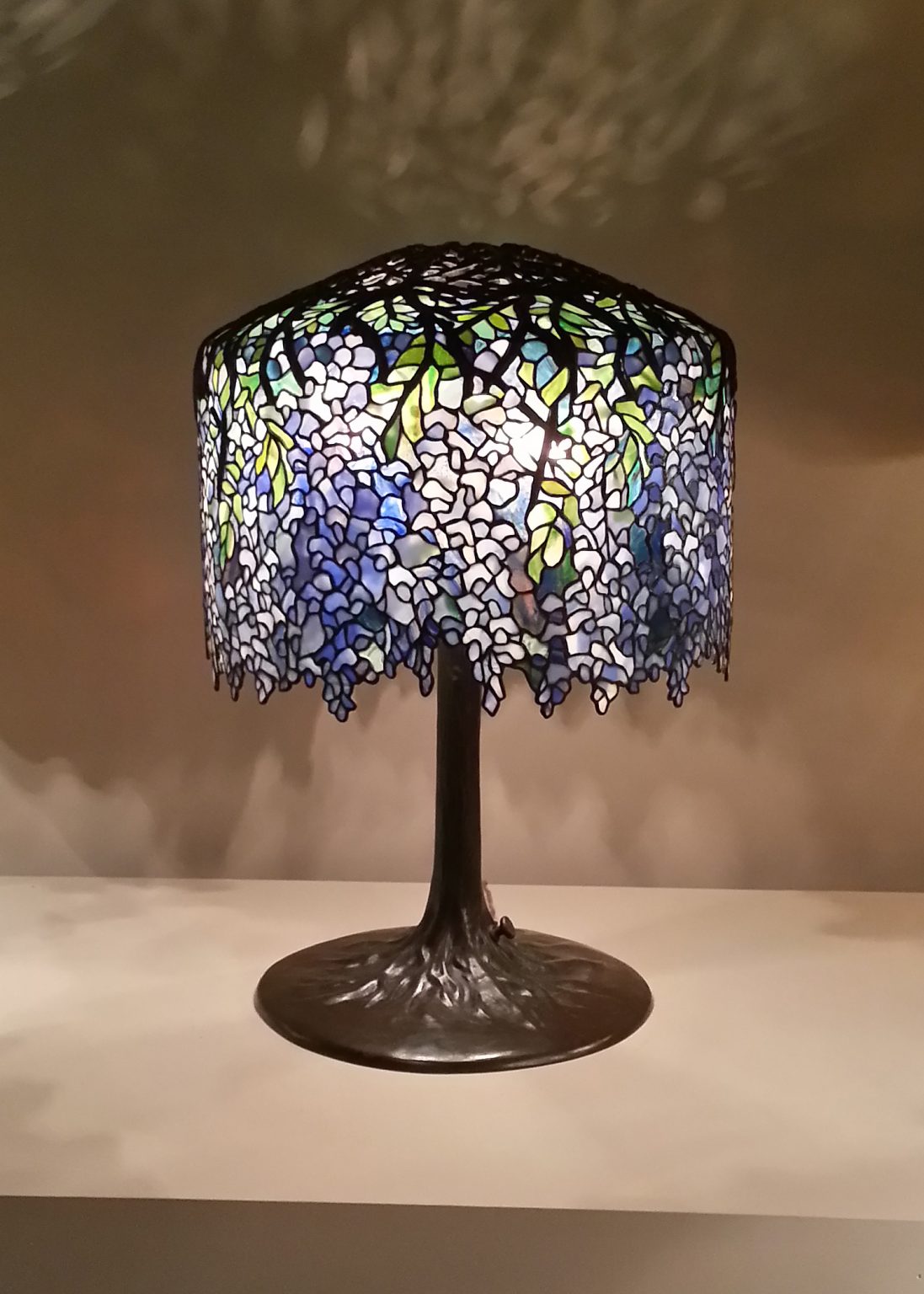 Tiffany Glass and Art Nouveau Movement | DailyArt Magazine