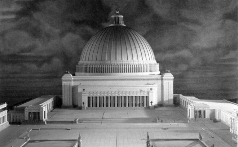 Architecture of Totalitarian States | DailyArt Magazine
