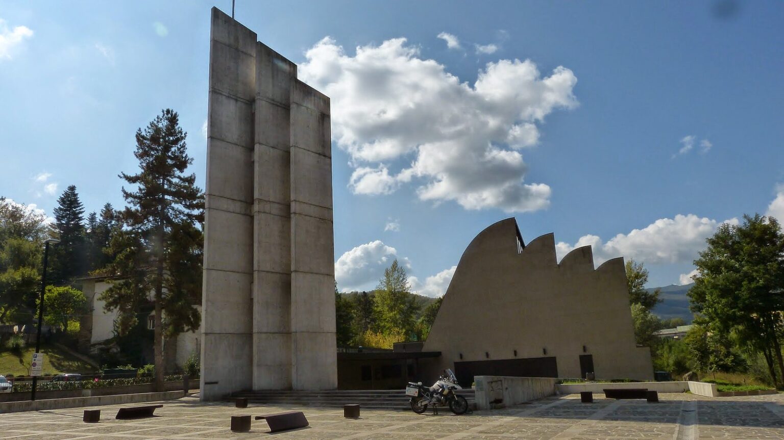 Modernizing the Sacrum? The Churches of Alvar Aalto