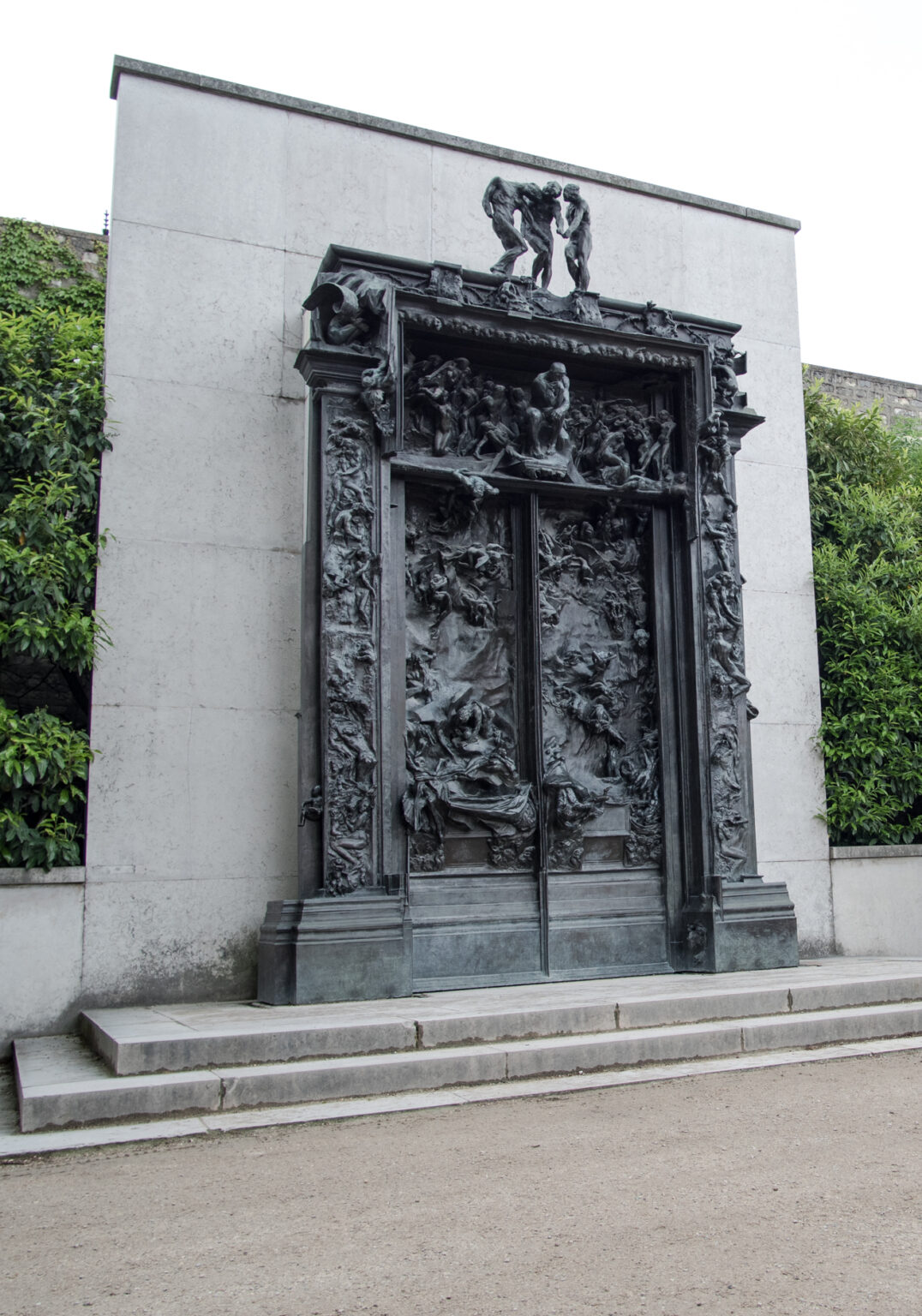 Auguste Rodin in 10 Sculptures